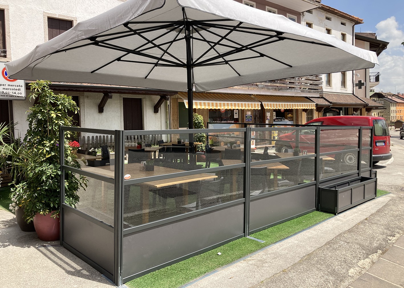 Paraventi per plateatico esterno Bar Sei Stelle | Azzolini e Olivetti